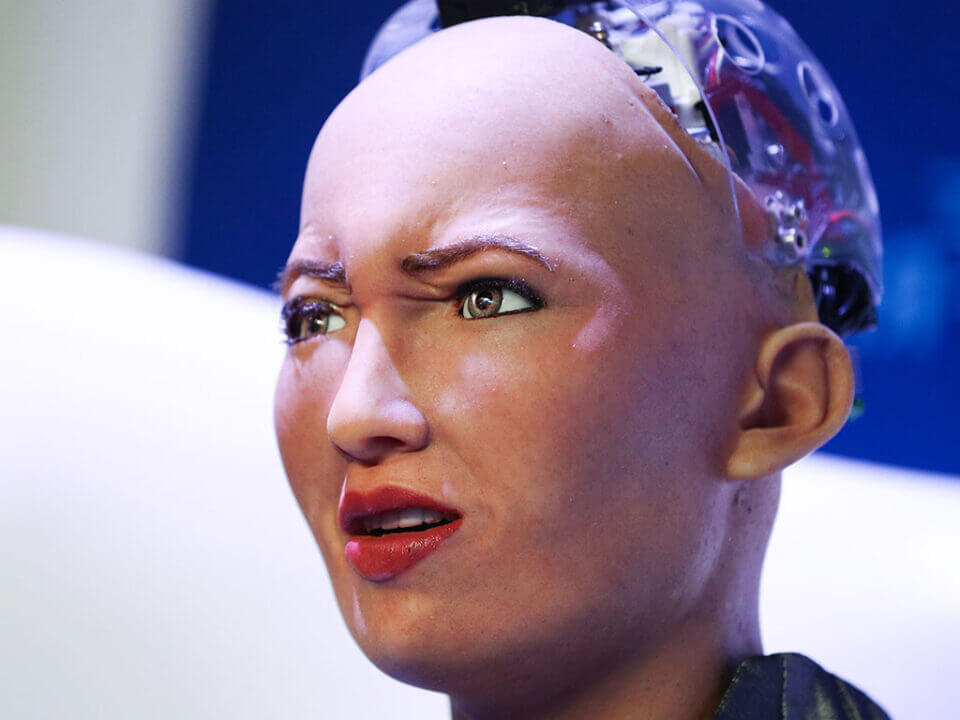 Gynoid robot: cos'è, storia e cosa può fare un fembot - AI4Business
