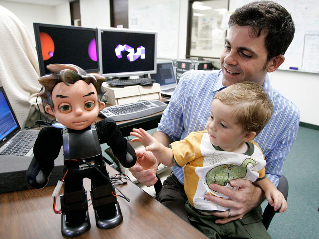 David Hanson, il creatore di Sophia, il robot che esprime emozioni ...